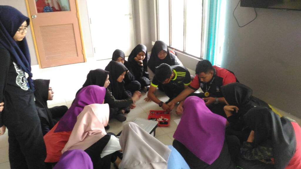 KELAS ROBOTIK – NADI Kemaman Open Innovation Lab